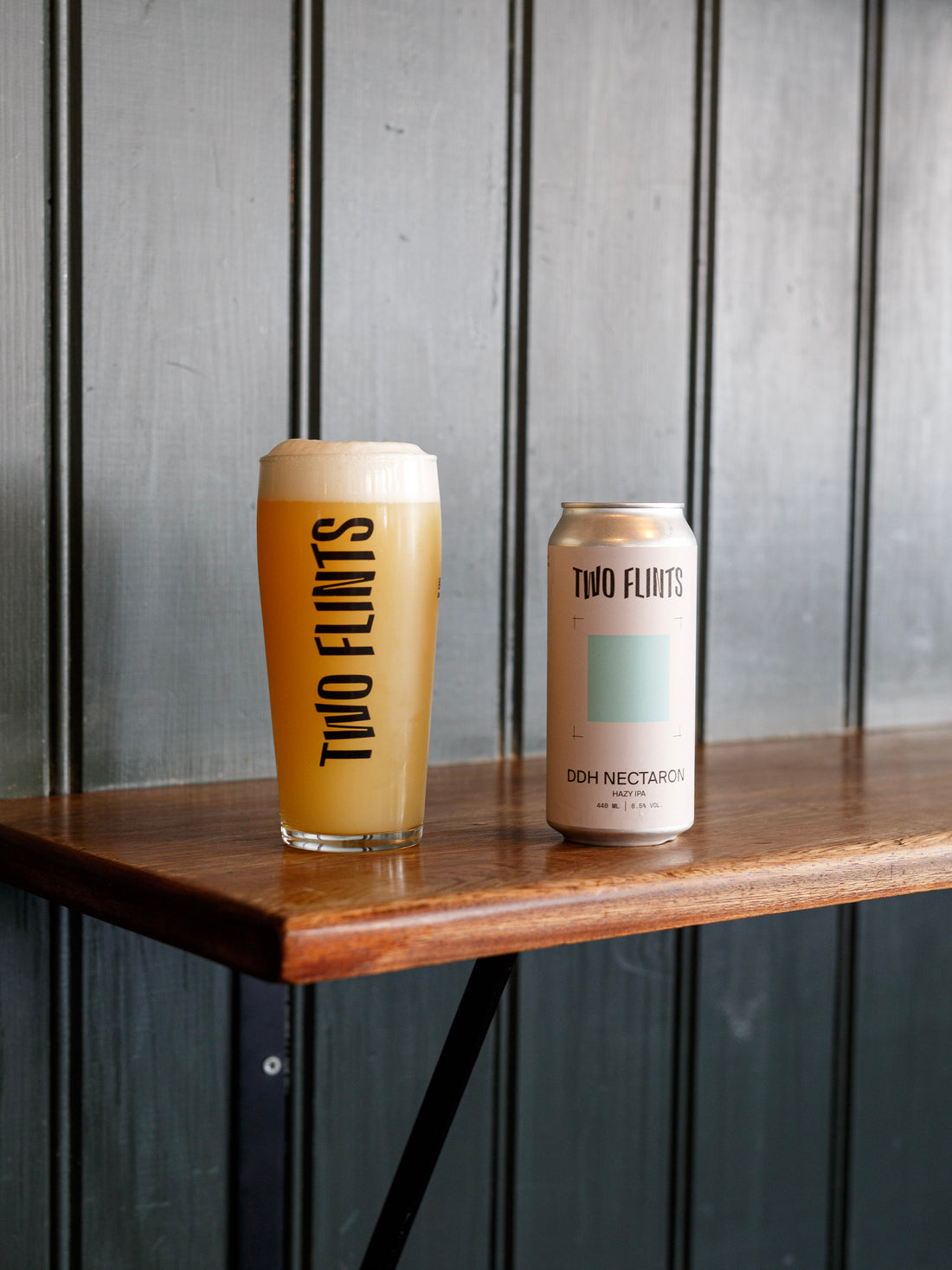 Trade – two-flints